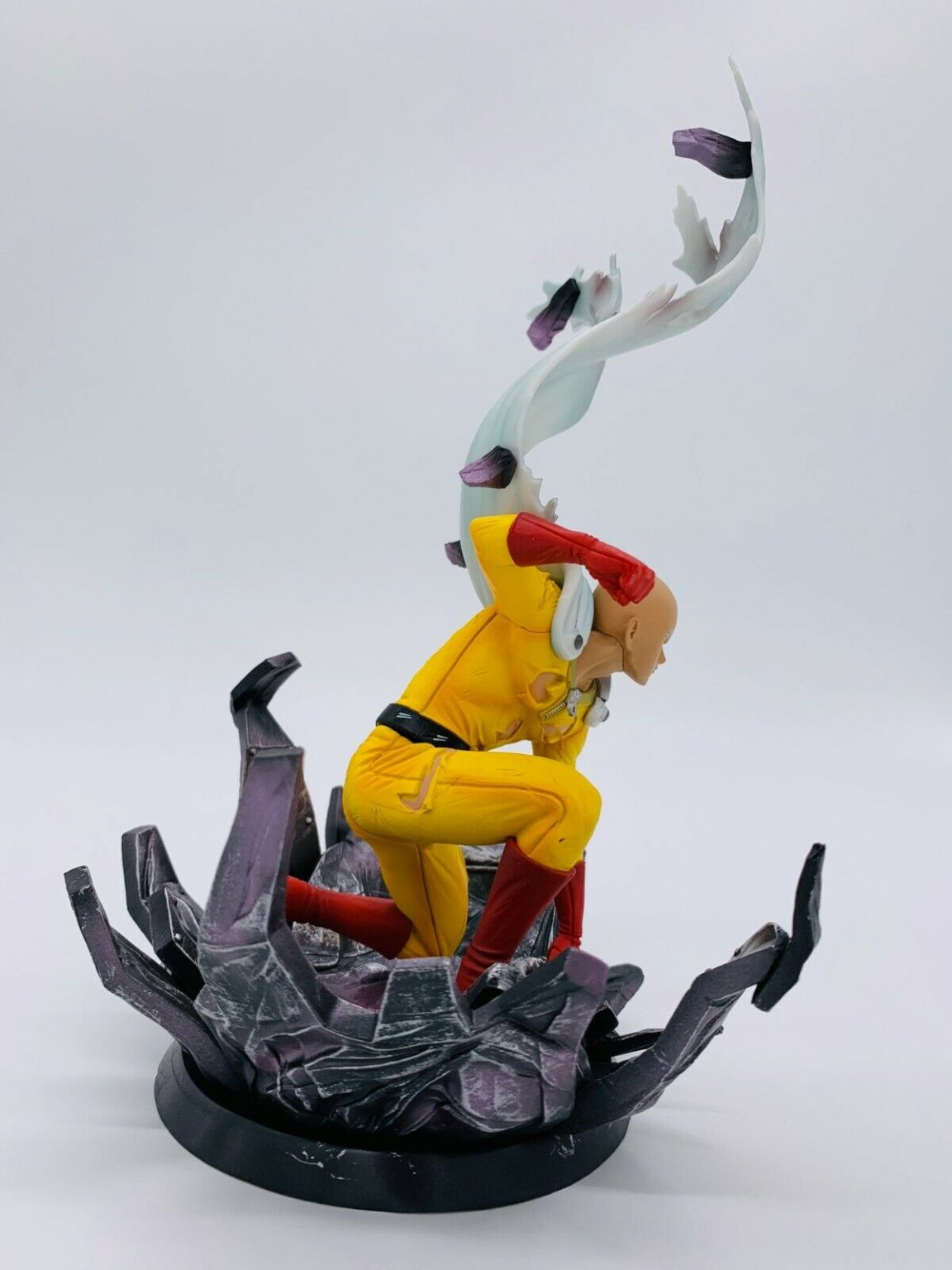 One Punch Man - Saitama Statue/Figur | Landung | HandsomeCake Goodies