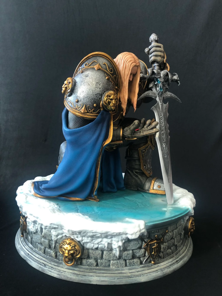 World of Warcraft - Arthas Menethil | Paladin & Frostmourne Statue ...