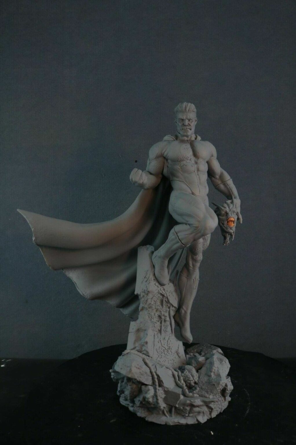Invincible - Omni Man | 1:4 Resin Statue | von Imaginary Koncepts ...