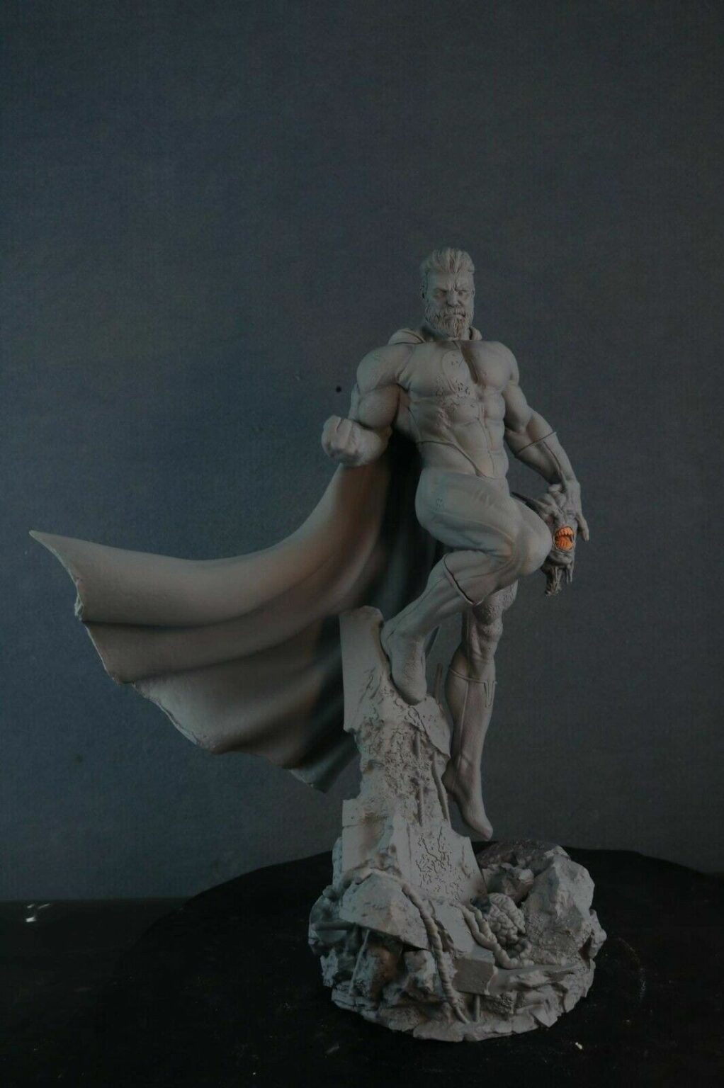 Invincible - Omni Man | 1:4 Resin Statue | von Imaginary Koncepts ...