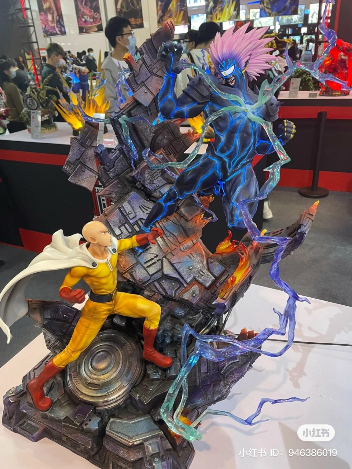 One Punch Man - Saitama vs. Boros | 1:4 Resin Statue | von Jimei Palace ...